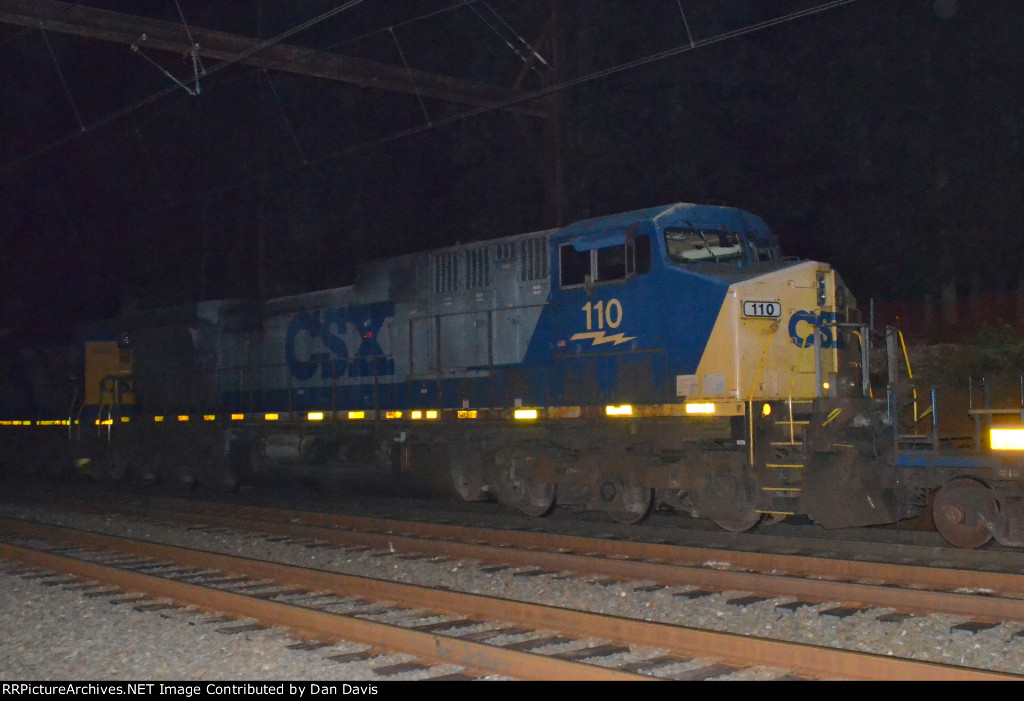 CSX AC44CW 110 on L034-09
